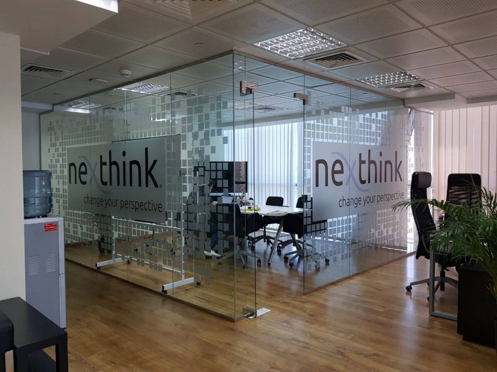 Ini Inspirasi Desain Stiker Kaca yang Keren dan Menarik! | Harvest ...